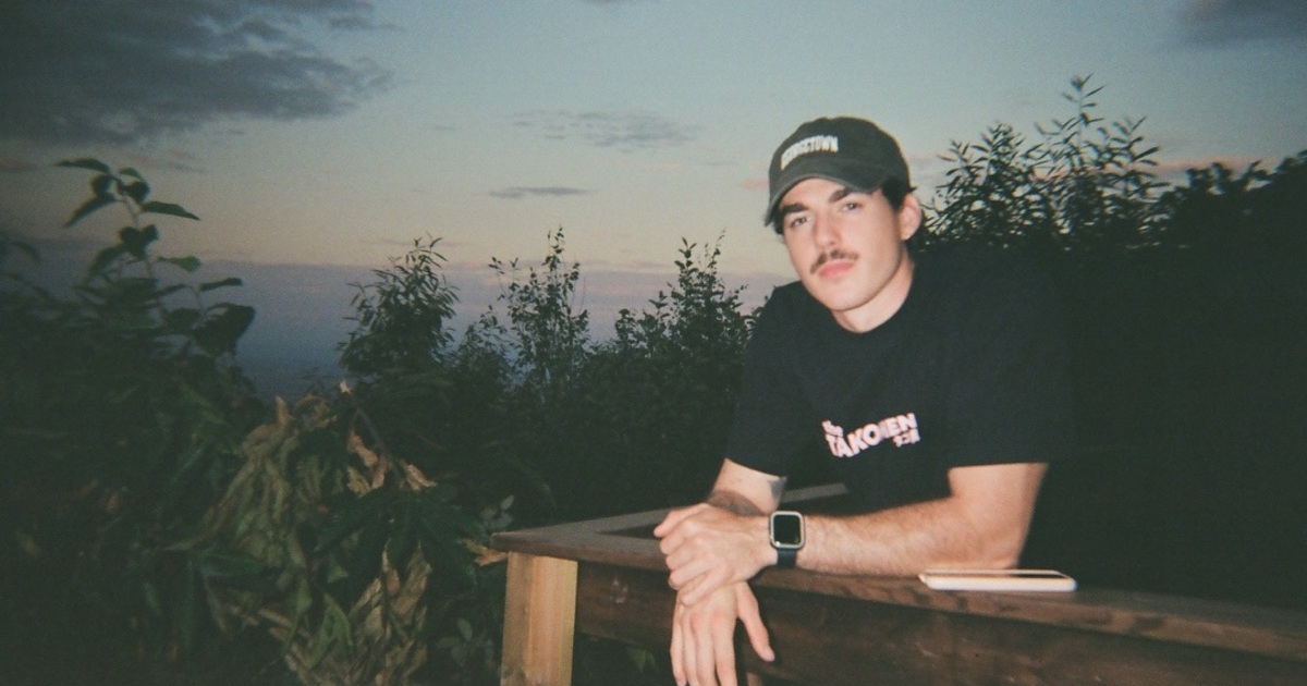 Axel (Montreal), Jeune dynamique et polyvalent — HotellerieJobs