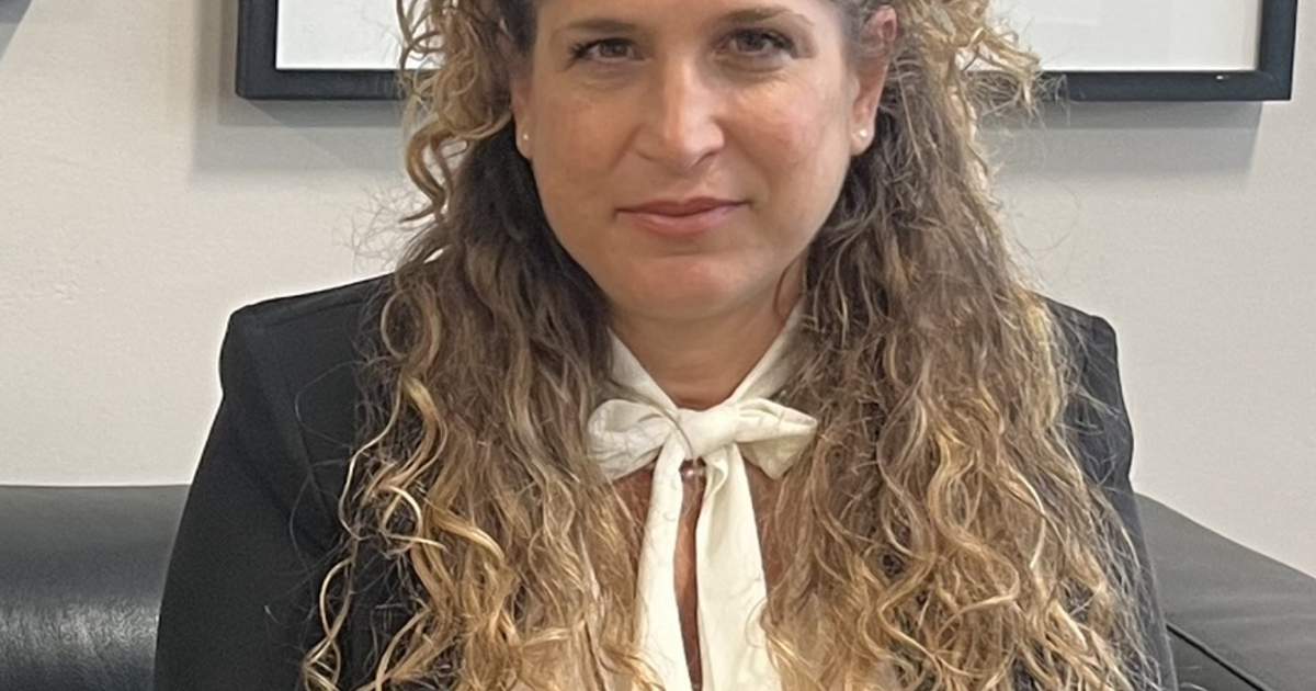 Laura (Montreal), Eager & ready to start in the Hospitality field ...