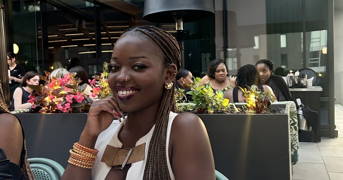 Clara Divine (Laval), server, receptionist — HotellerieJobs